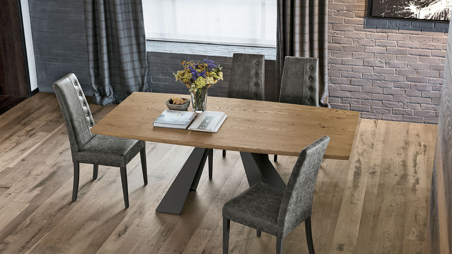 Table de repas TAURUS | Table de repas au style unique