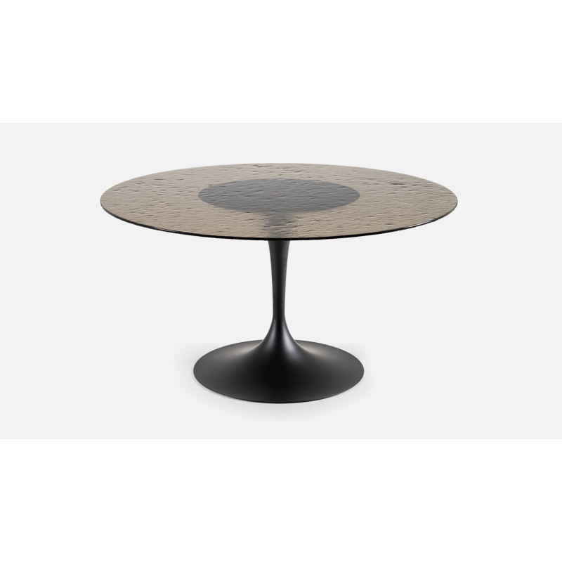 Tables rondes design et conviviales pour votre salle à manger